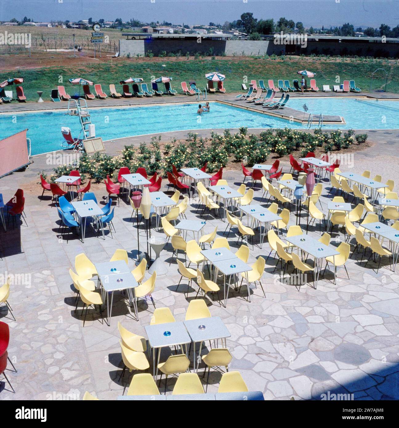 1960s hotel swimming pool hi-res stock photography and images - Alamy