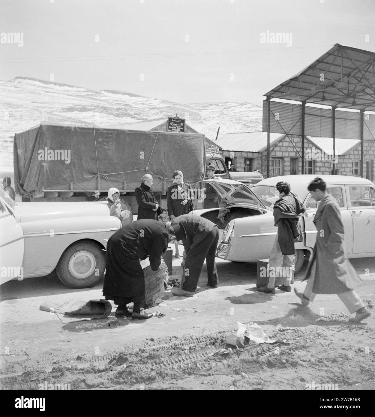 Cars and customs officers at the Syria-Lebanon border post ca. 1950 ...