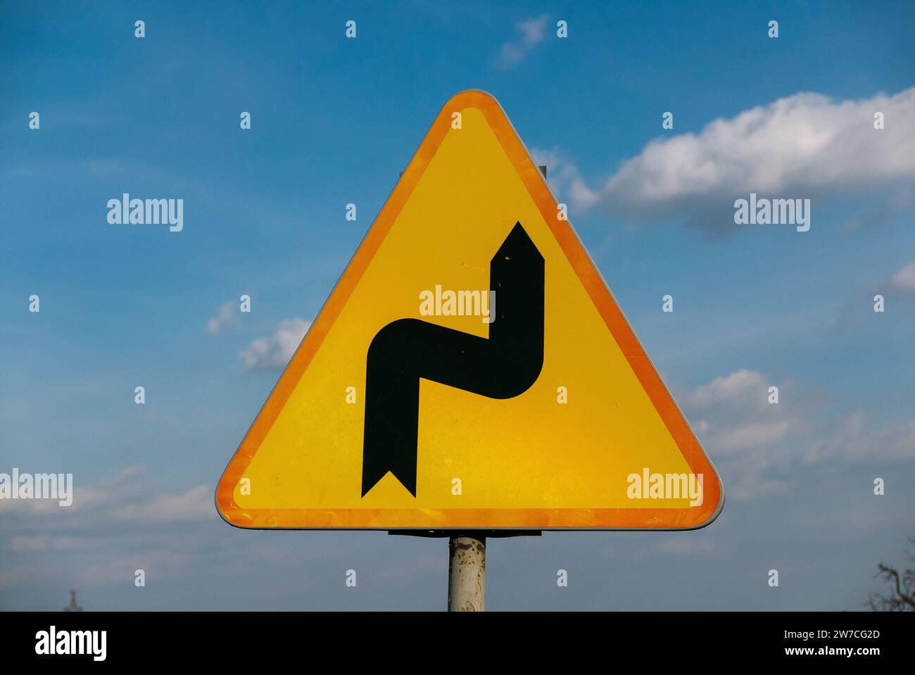 15.09.2018, Poland, Podstolice, Wielkopolska - Dangerous bend traffic ...