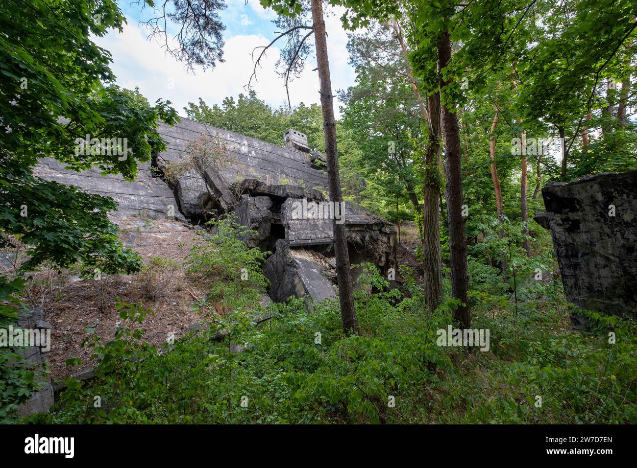 13.08.2022, Germany, Zossen, Brandenburg - Remains of the Wuensdorf ...
