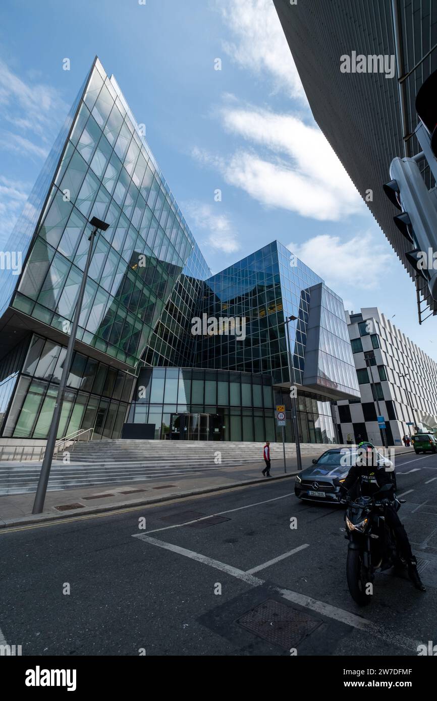 Meta office dublin hi-res stock photography and images - Alamy