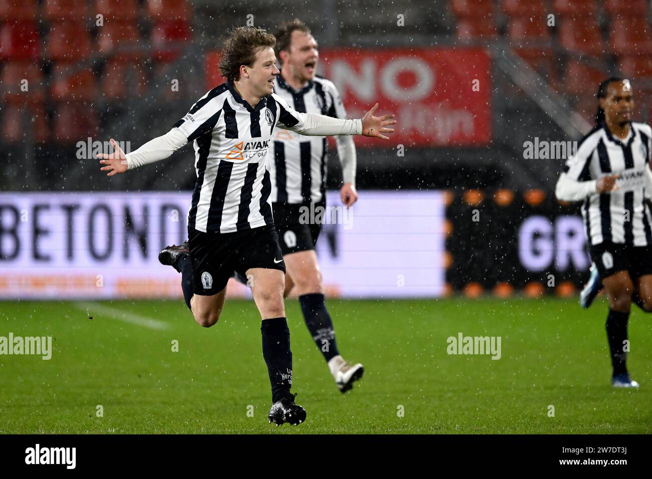 UTRECHT - Tim Pieters of USV Hercules celebrates the 1-0 during the 2nd ...