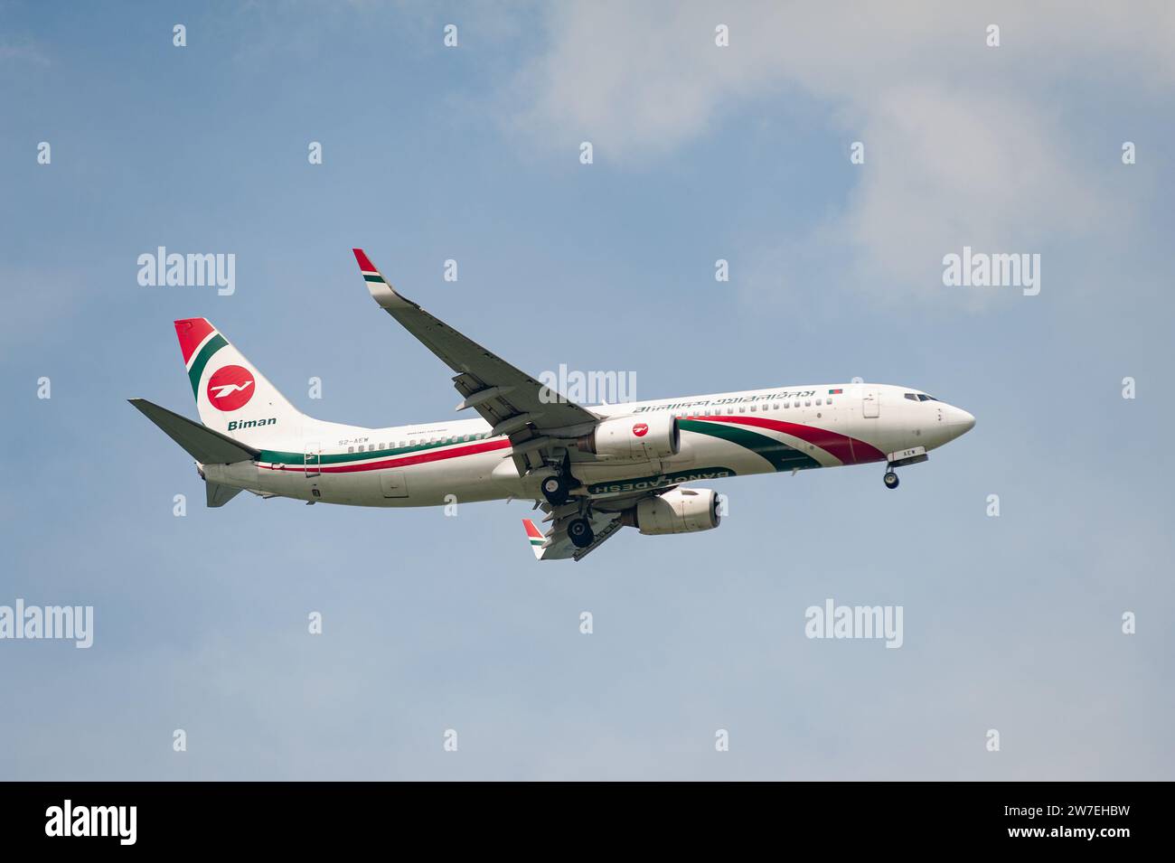 15.07.2023, Singapore, Singapur, - A Biman Bangladesh Airlines Boeing ...