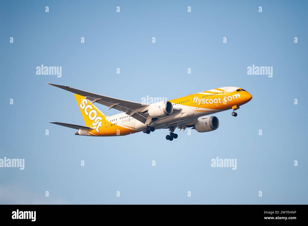 Scoot aircraft hi-res stock photography and images - Alamy