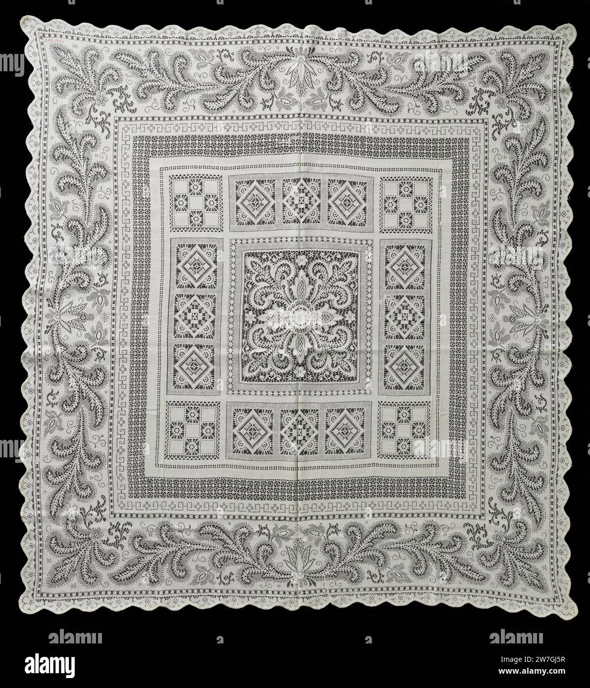 Baptismal shell hi-res stock photography and images - Alamy