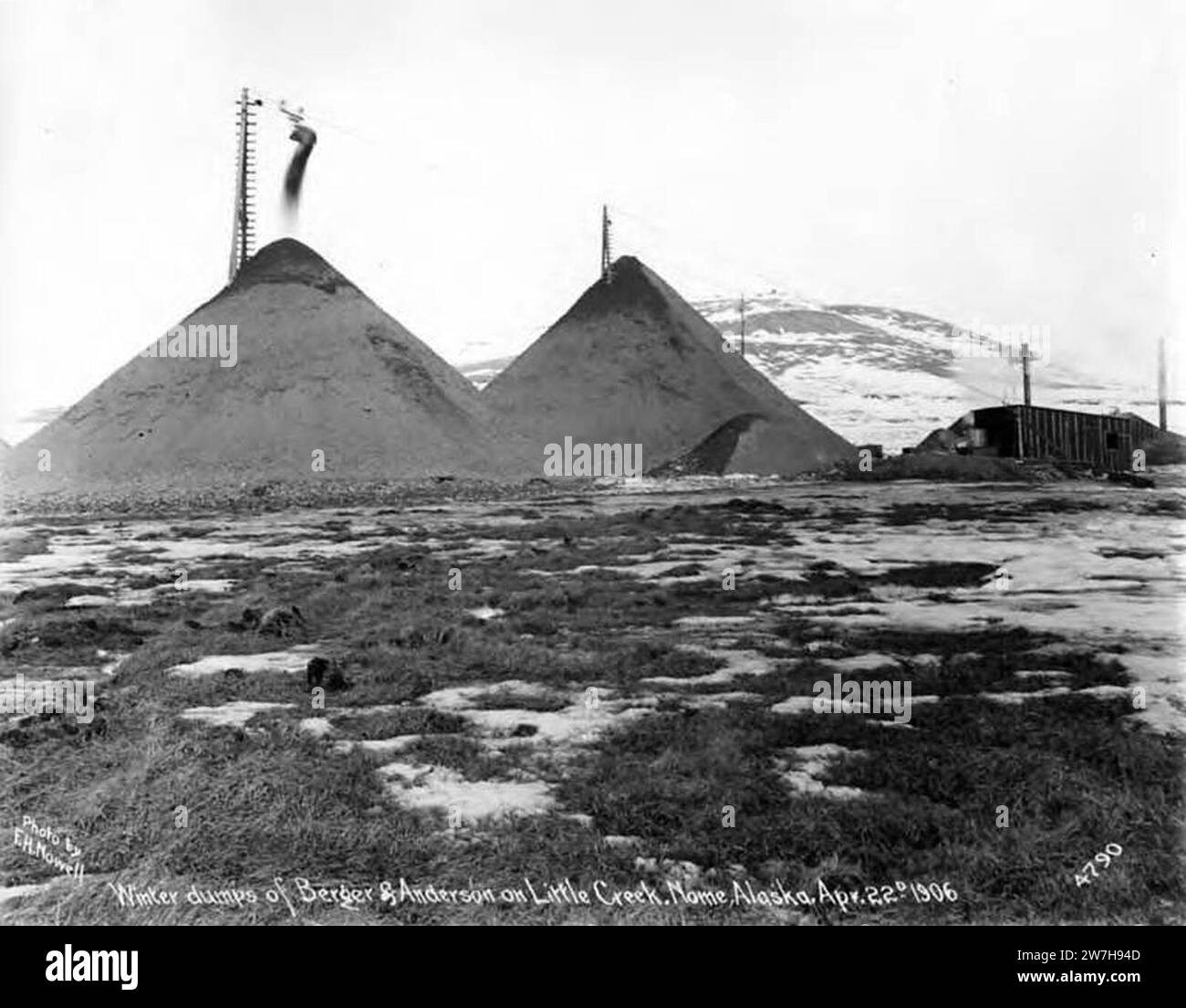 Nome alaska winter Black and White Stock Photos & Images - Alamy