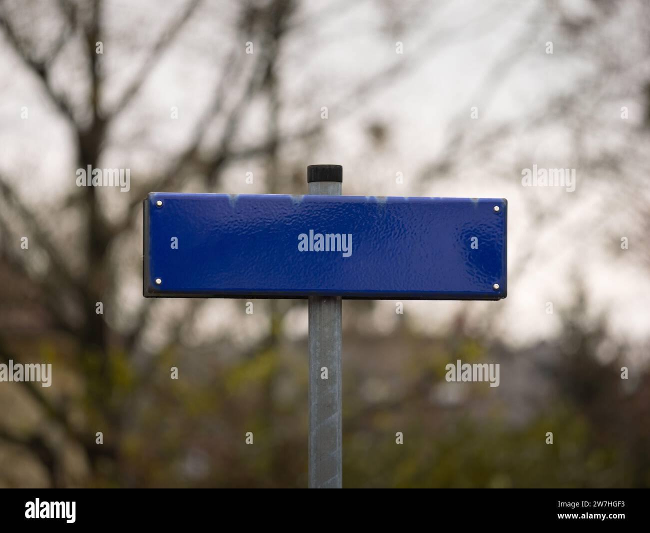 Blank street name sign hi-res stock photography and images - Alamy