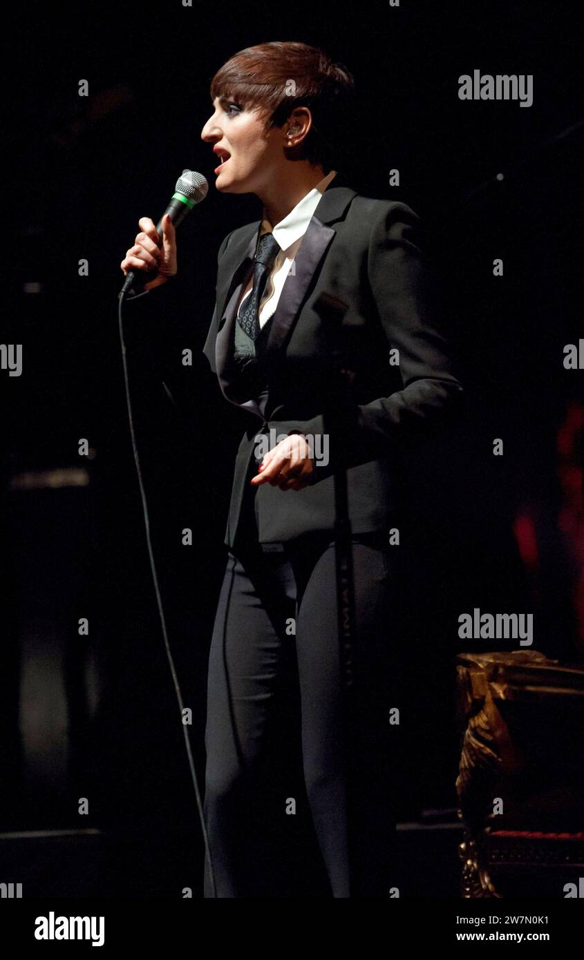 Arisa italian woman singer hi-res stock photography and images - Alamy