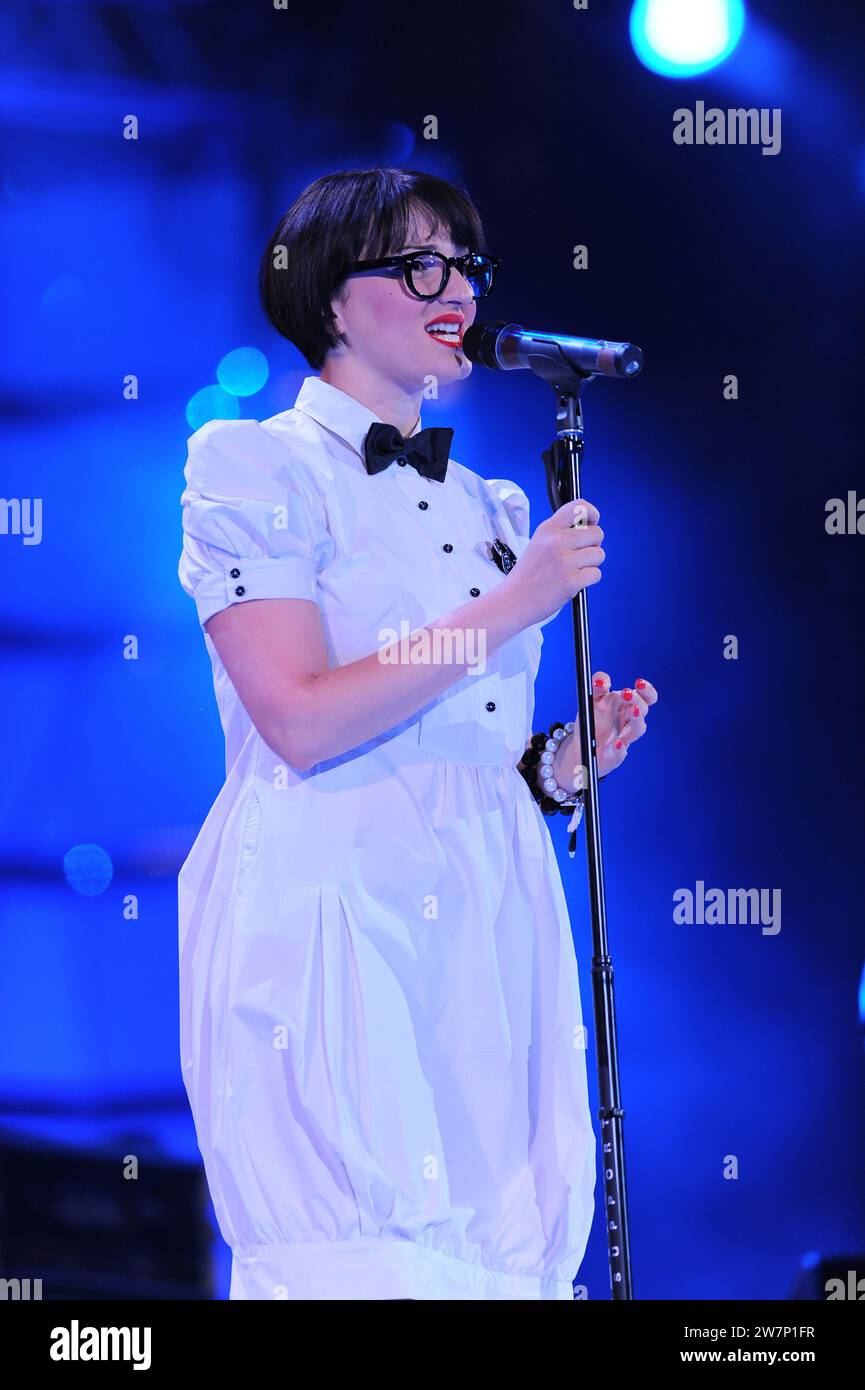 Arisa live concert hi-res stock photography and images - Alamy