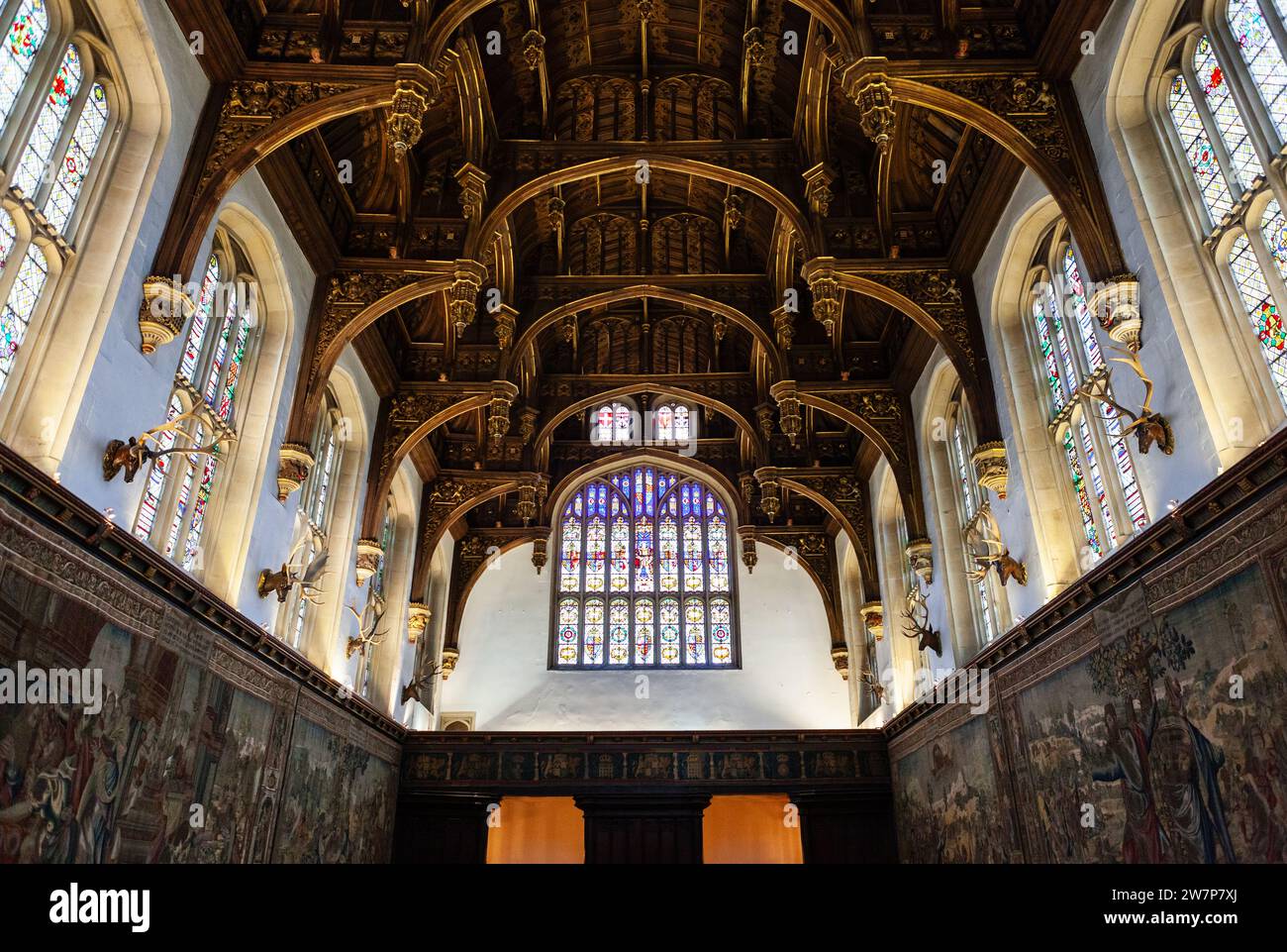 Great Hall at Hampton Court Palace, with its famous Tudor hammerbeam ...