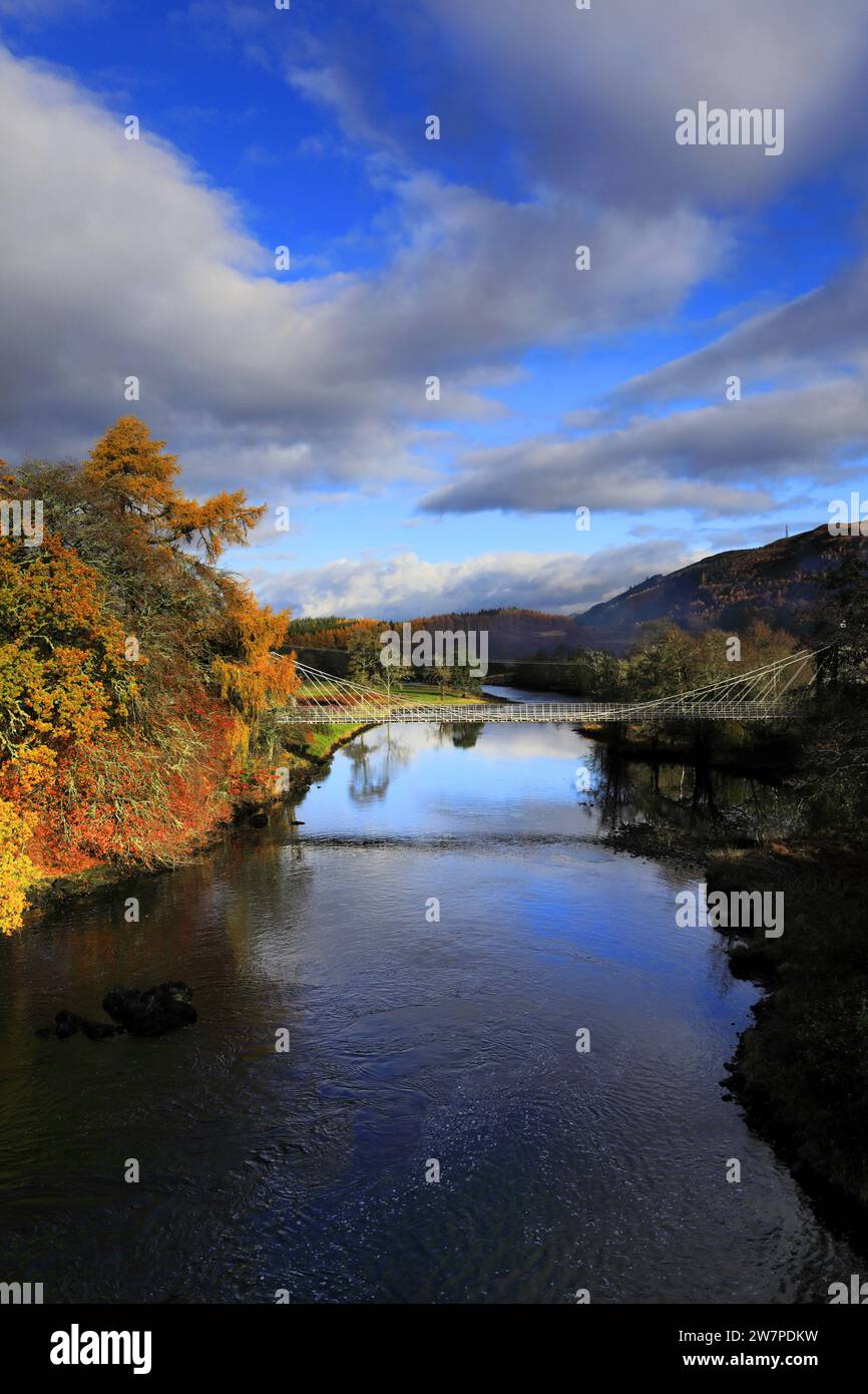 Autumn colours, the Bridge of Oich over the river Oich, Loch Oich ...
