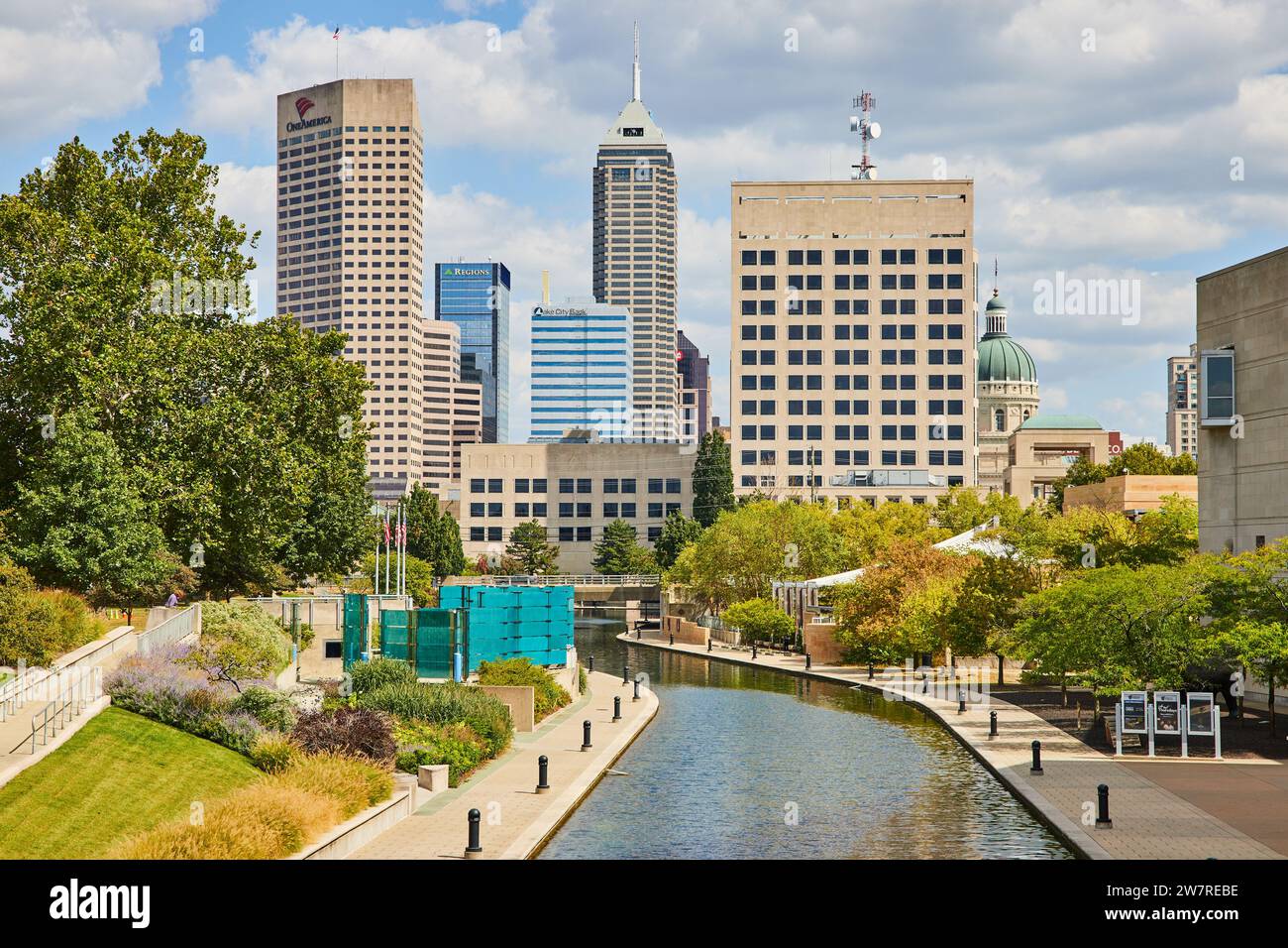 Indianapolis Canal Walk with Urban Skyline and Greenery Stock Photo - Alamy