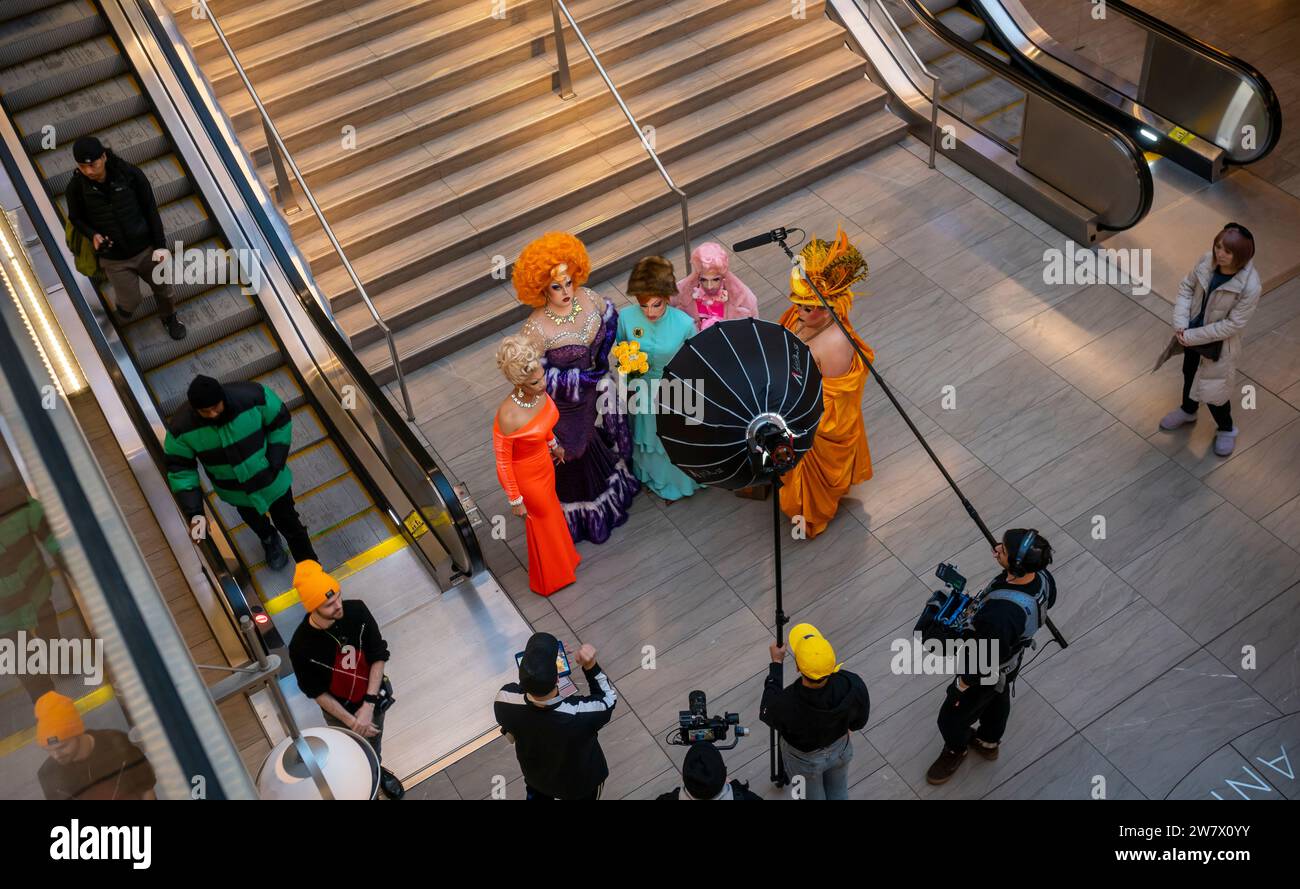 Drag Queens filming in Moynihan Train Hall in Penn Station in New York ...
