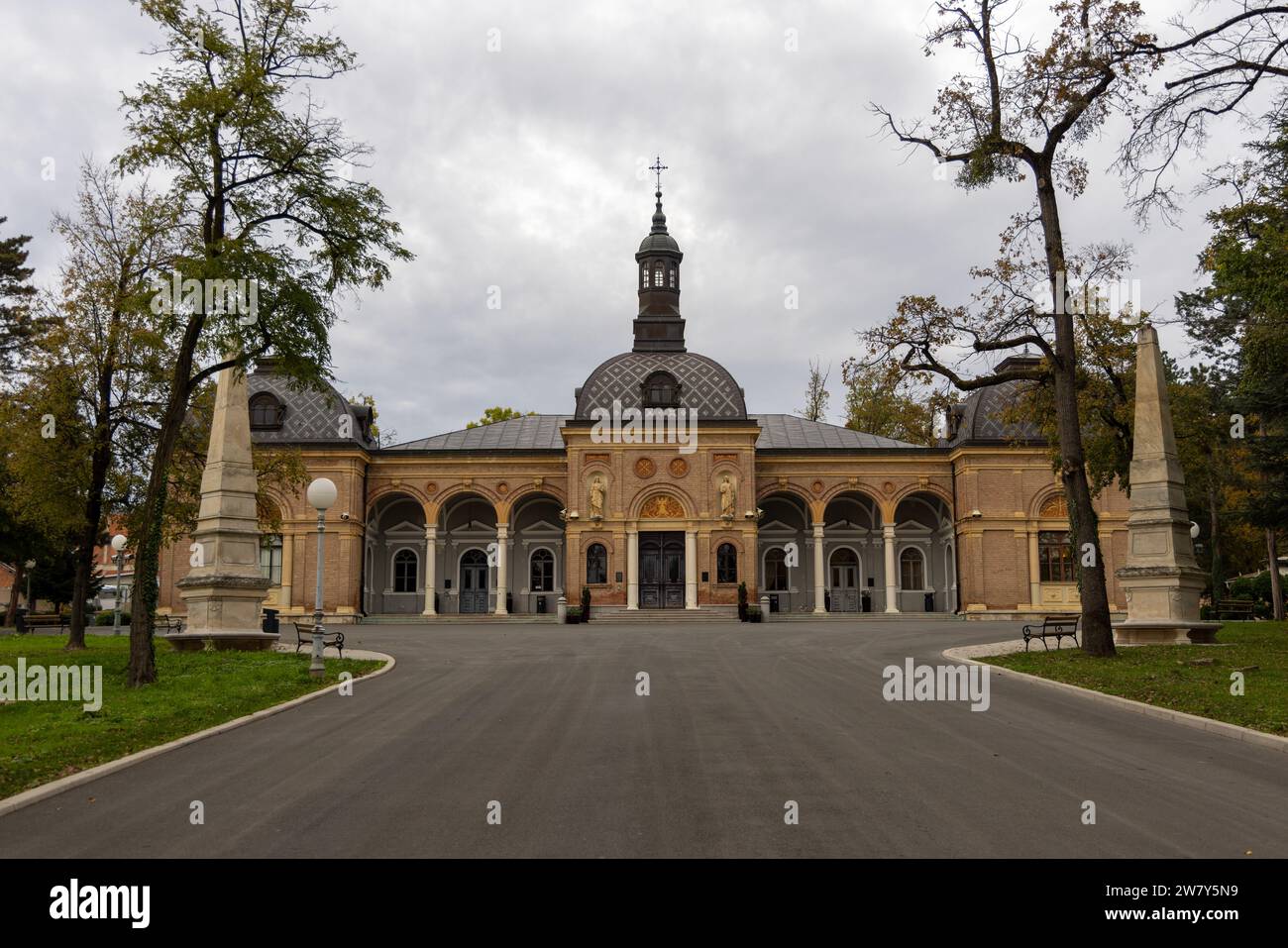 Majestic mortuary building and entrance to the historic Mirogoj ...