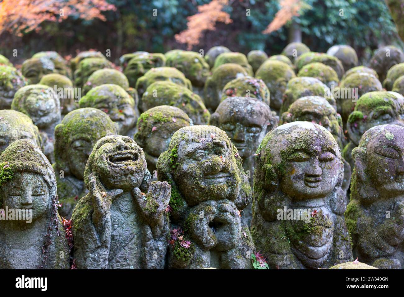 Small statues of the Otagi Nenbutsu-ji temple in Kyoto Stock Photo - Alamy