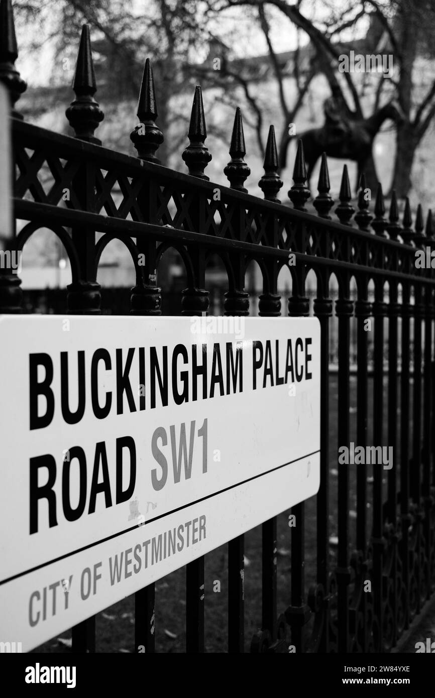 Buckingham Palace Road Stock Photo - Alamy