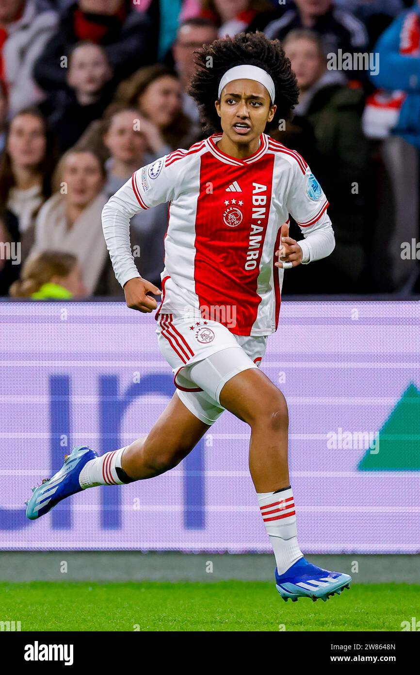 AMSTERDAM, NIEDERLANDE - DECEMBER 20: Lily Yohannes (AJAX Amsterdam ...
