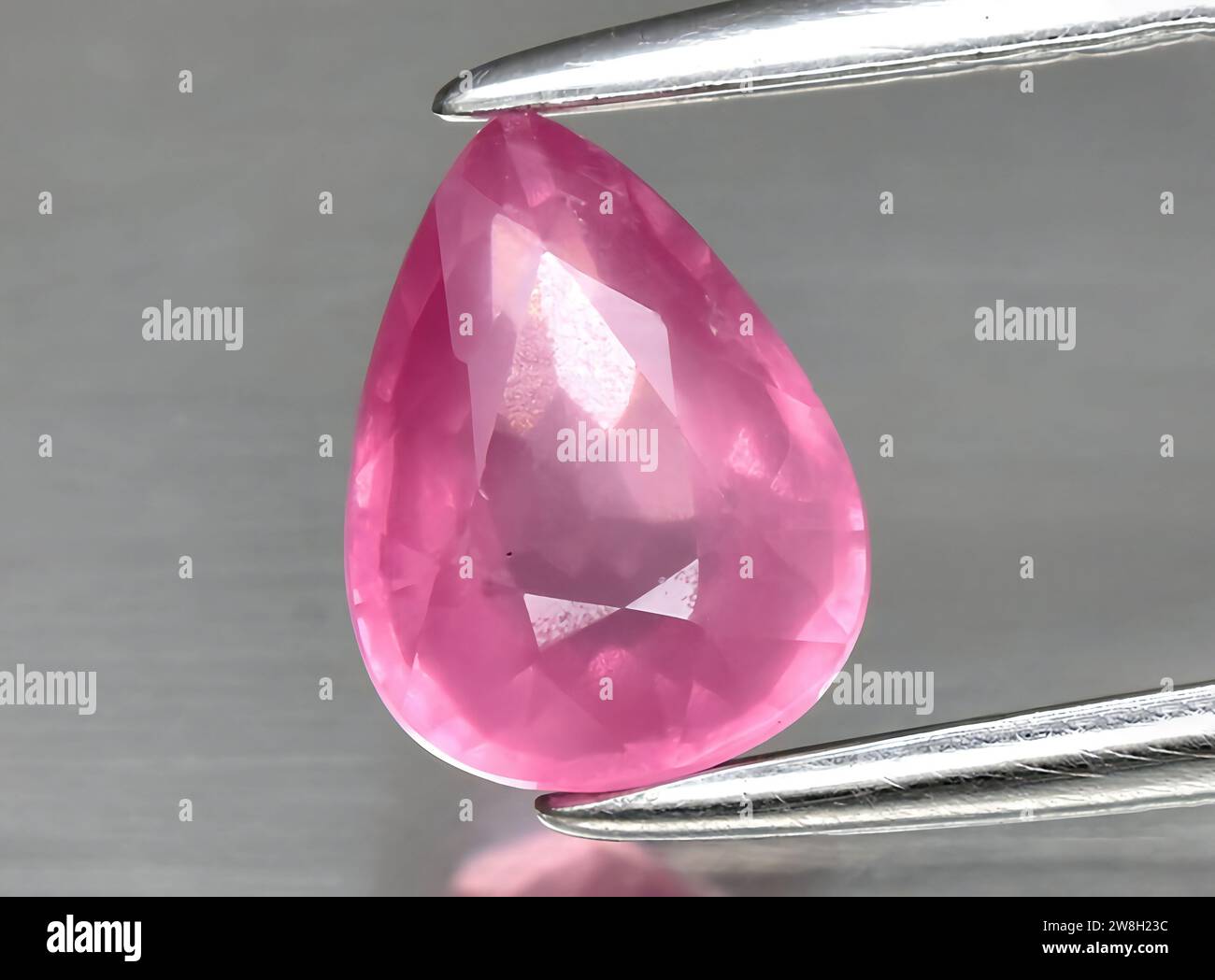 Burmese spinel hi-res stock photography and images - Alamy