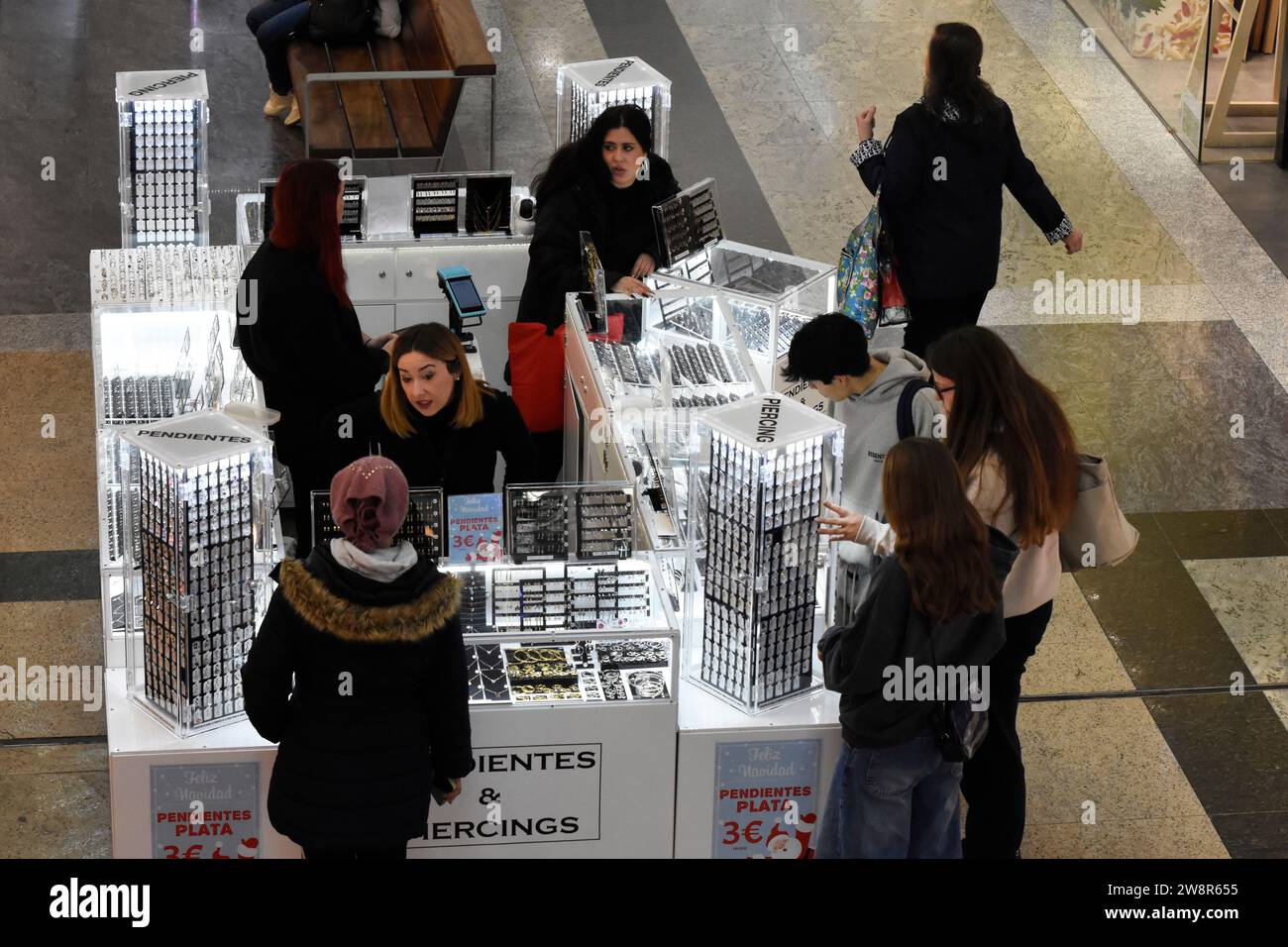 Madrid, Madrid, Spain. 21st Dec, 2023. The Principe Pio shopping center ...
