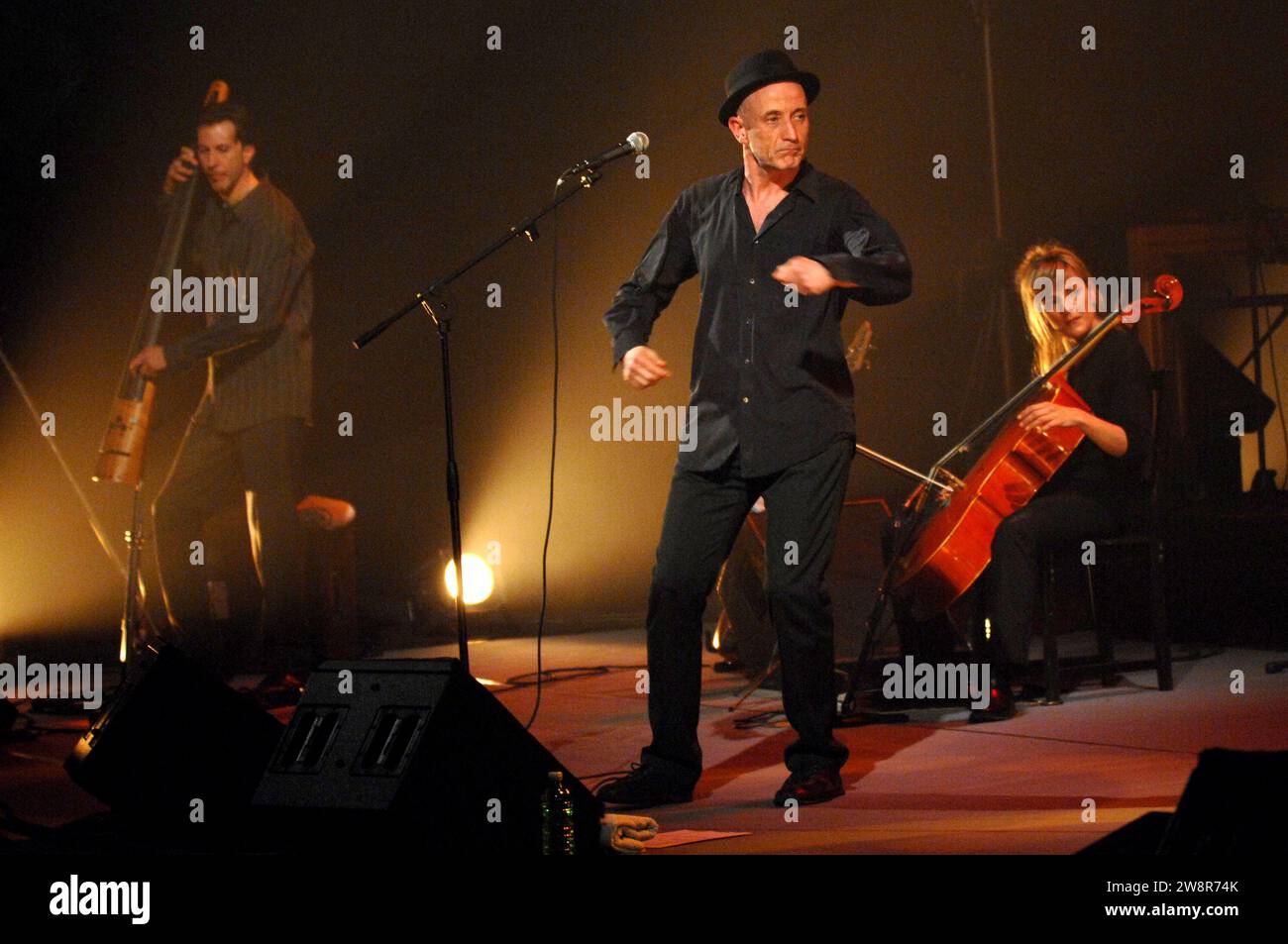 Avion travel photographs hi-res stock photography and images - Alamy