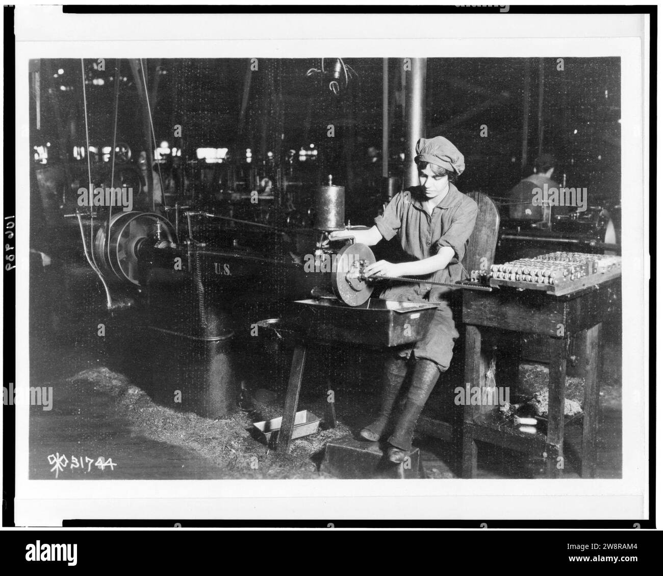 Broaching key seat hi-res stock photography and images - Alamy