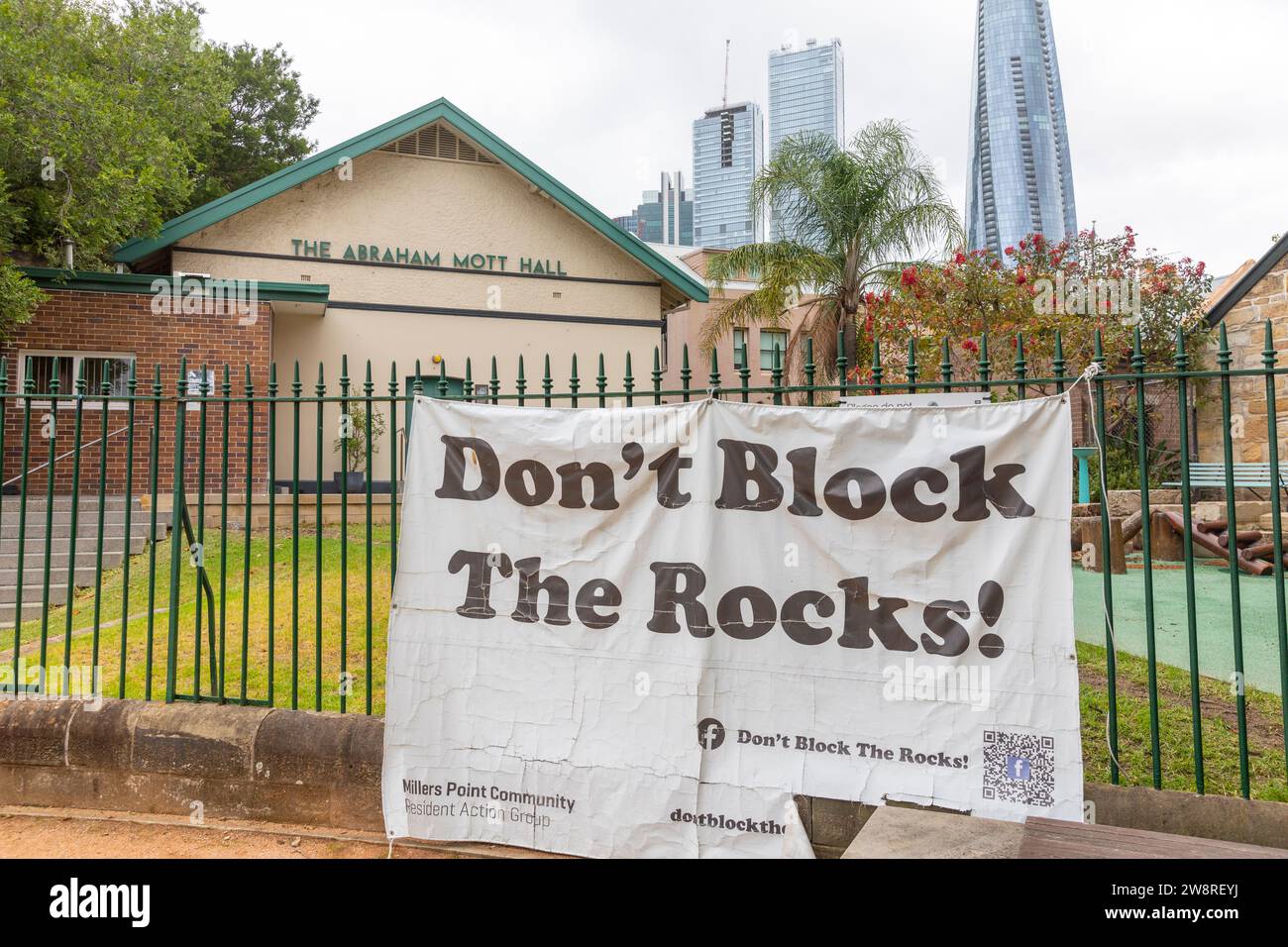 Dont block the rocks hi-res stock photography and images - Alamy