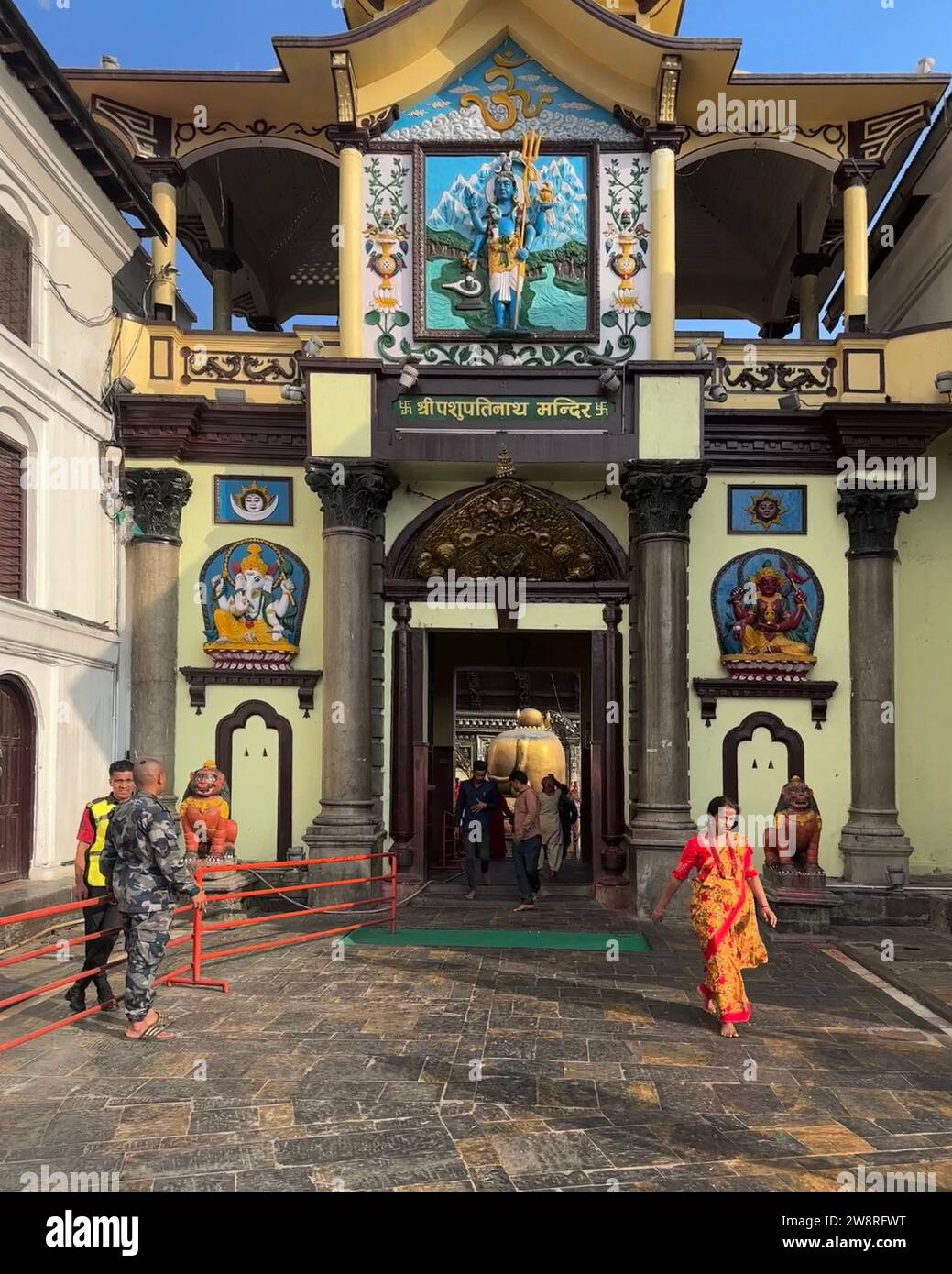 Inside Kathmandu Pashupatinath Temple