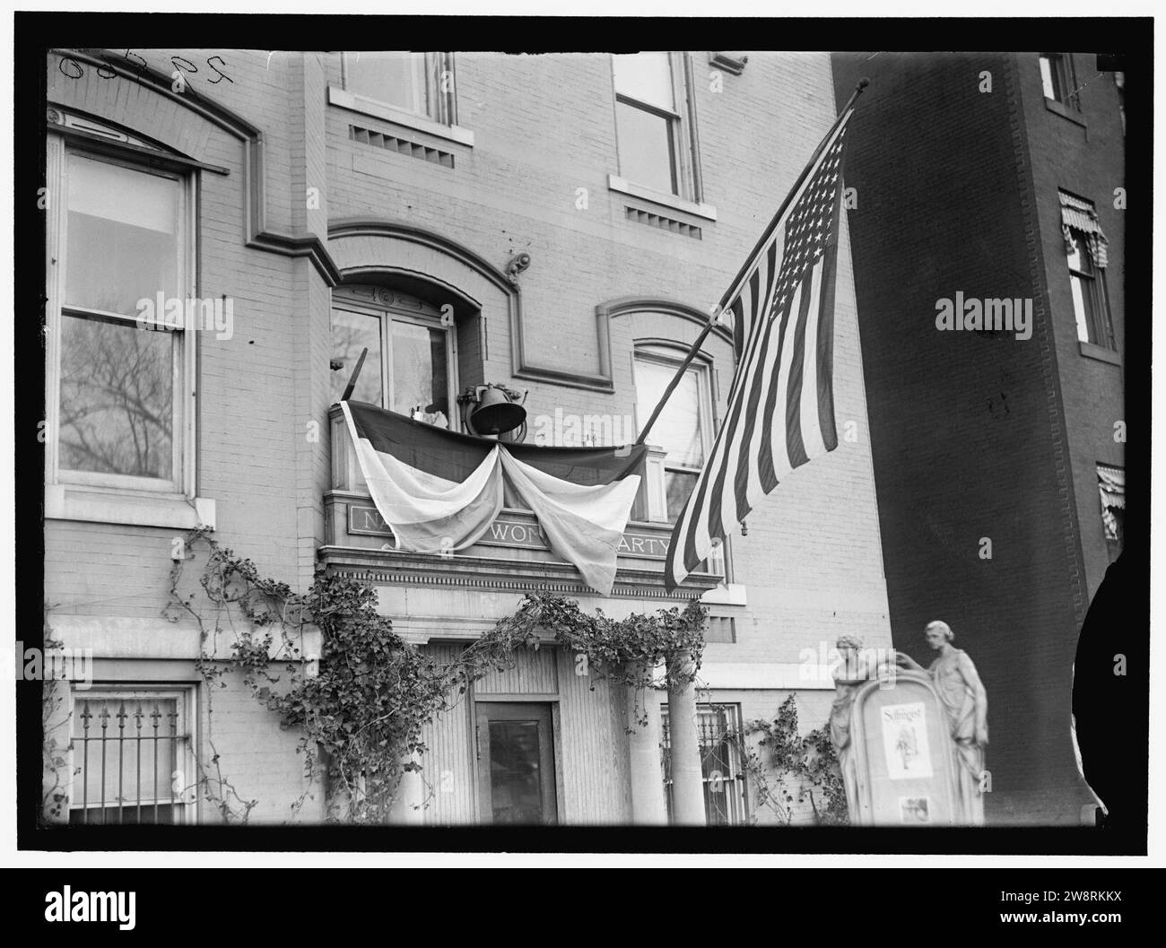 WOMAN SUFFRAGE. HEADQUARTERS, NATIONAL WOMEN'S PARTY Stock Photo - Alamy