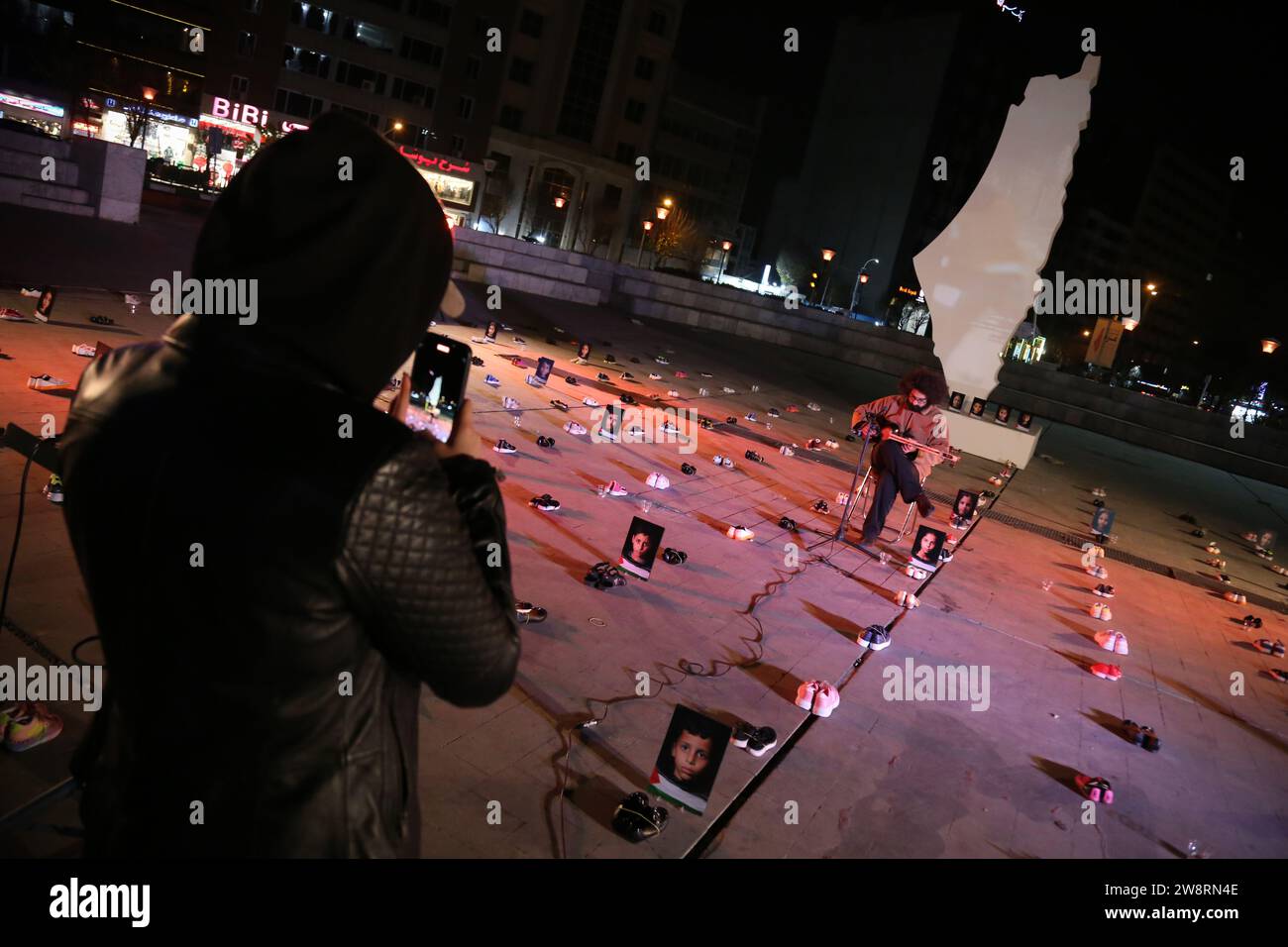 Tehran, Iran. 21st Dec, 2023. An Iranian musician plays Tar (string ...