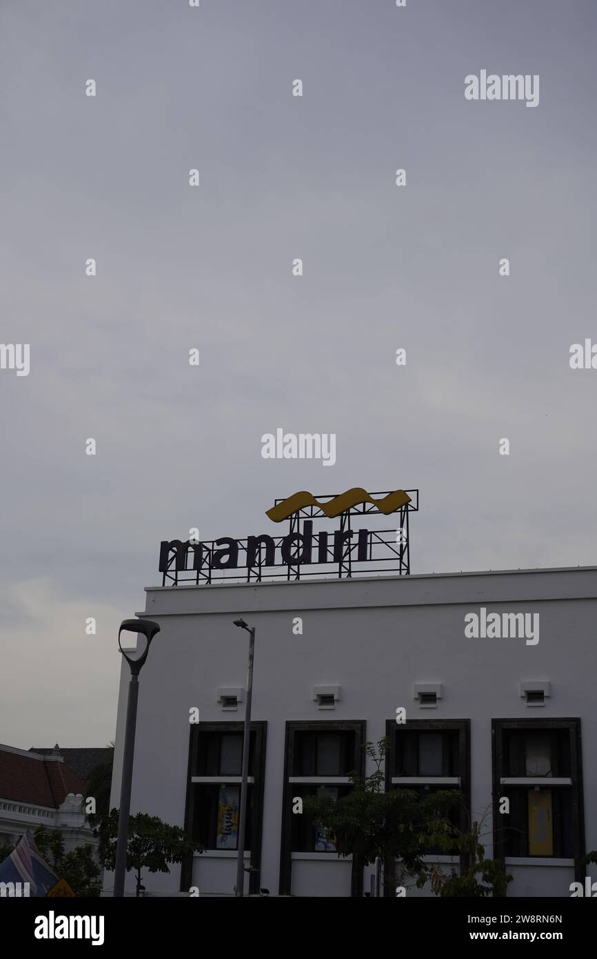 Mandiri banking hi-res stock photography and images - Alamy
