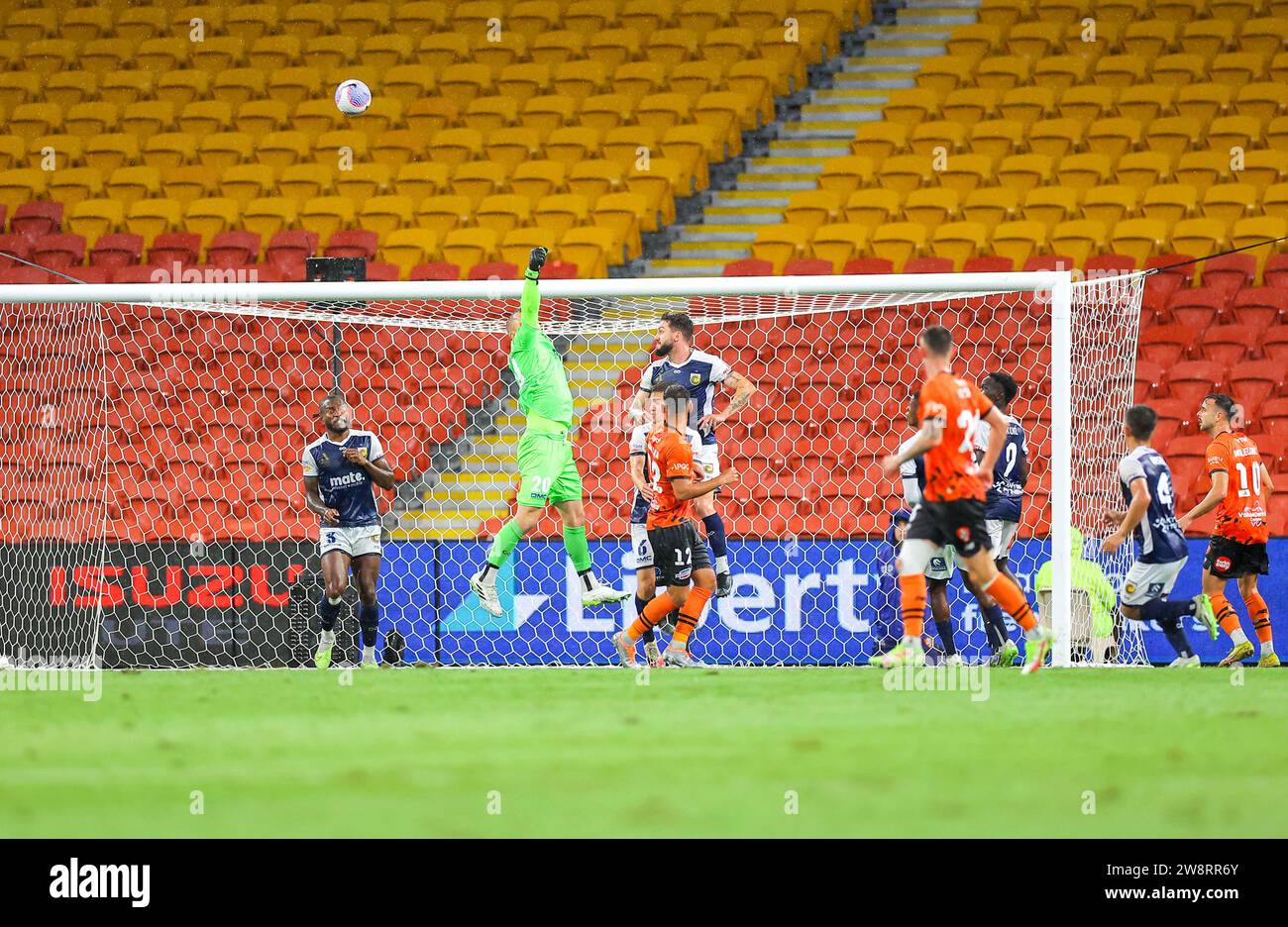 Brisbane, Australia. 21st Dec 2023. Daniel Vukovic (20 Central Coast ...