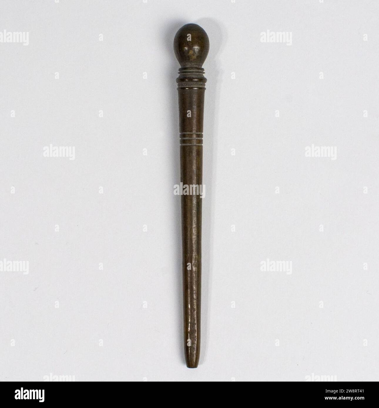 Wooden spindle hi-res stock photography and images - Alamy