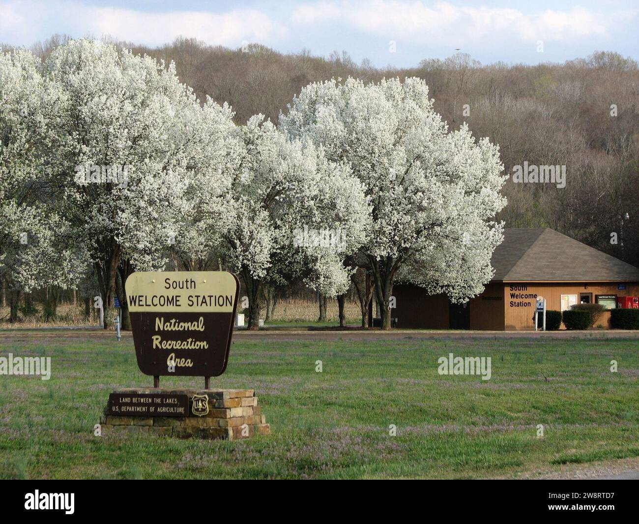 Welcome station hi-res stock photography and images - Alamy