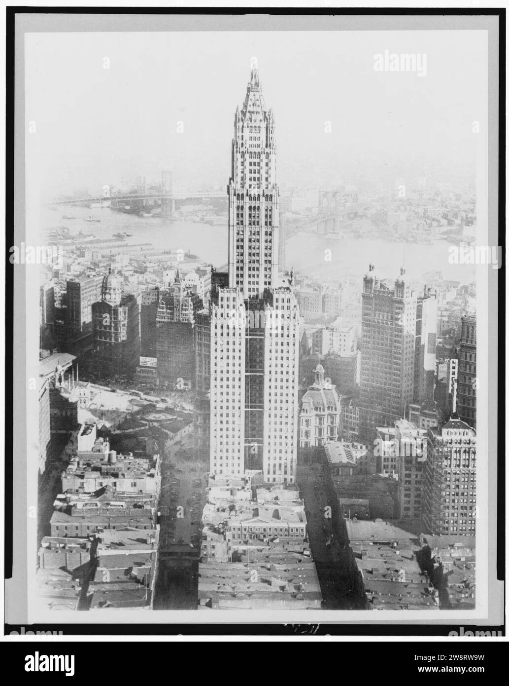 Woolworth tower archive hi-res stock photography and images - Alamy