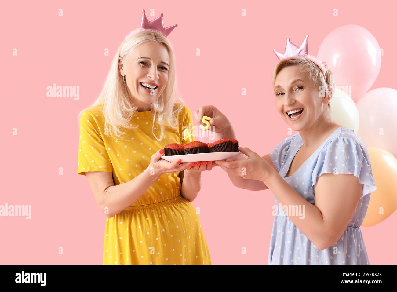 Birthday muffins party on pink hi-res stock photography and images - Alamy