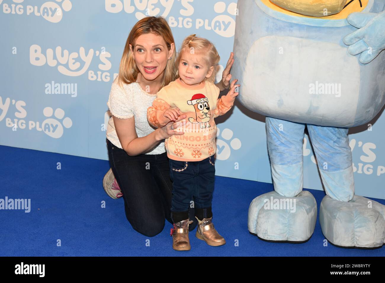 London, UK. 21th December 2023. Rachel Riley and daughter attends Gala ...