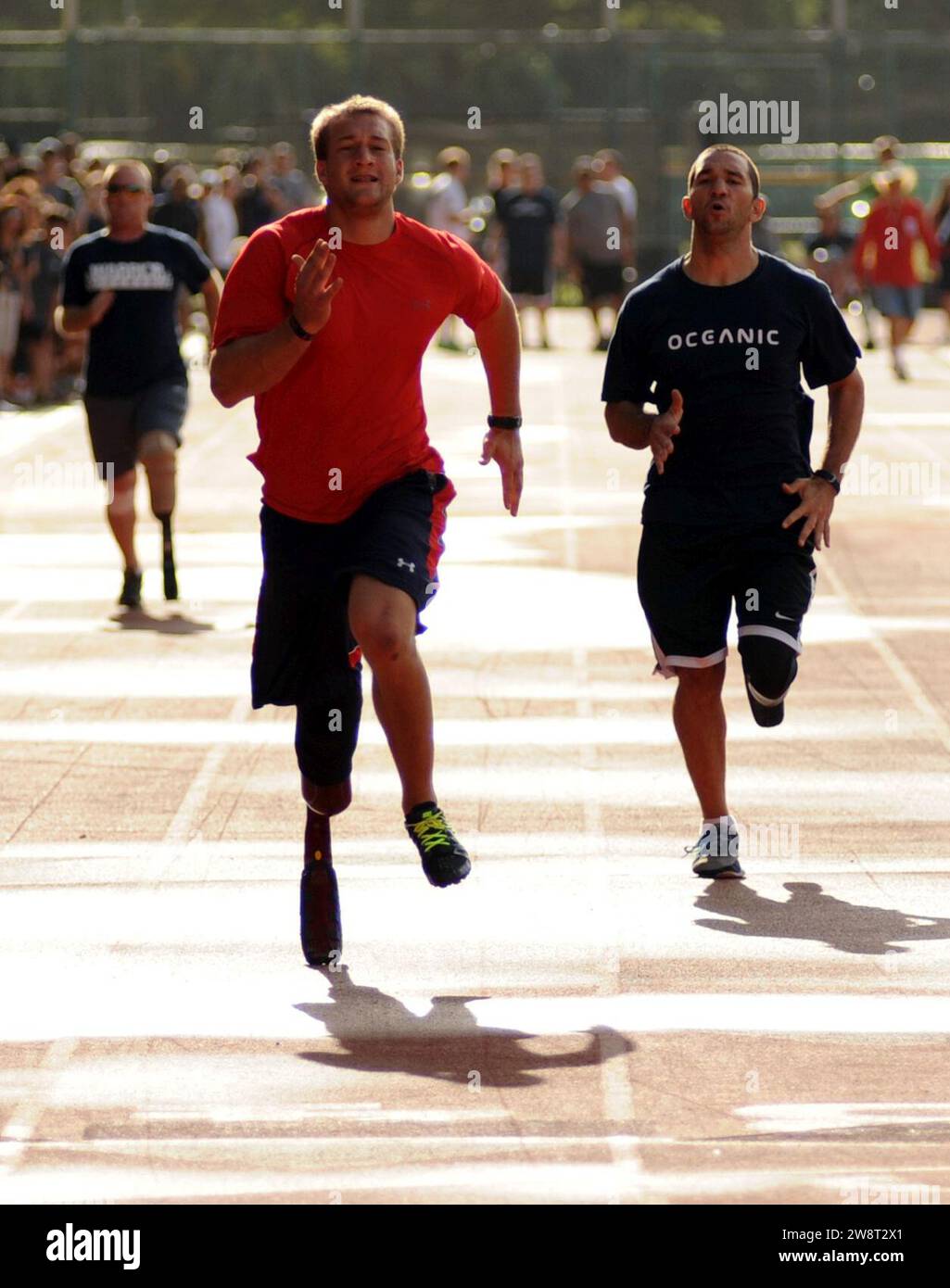 100 meter dash hi-res stock photography and images - Alamy