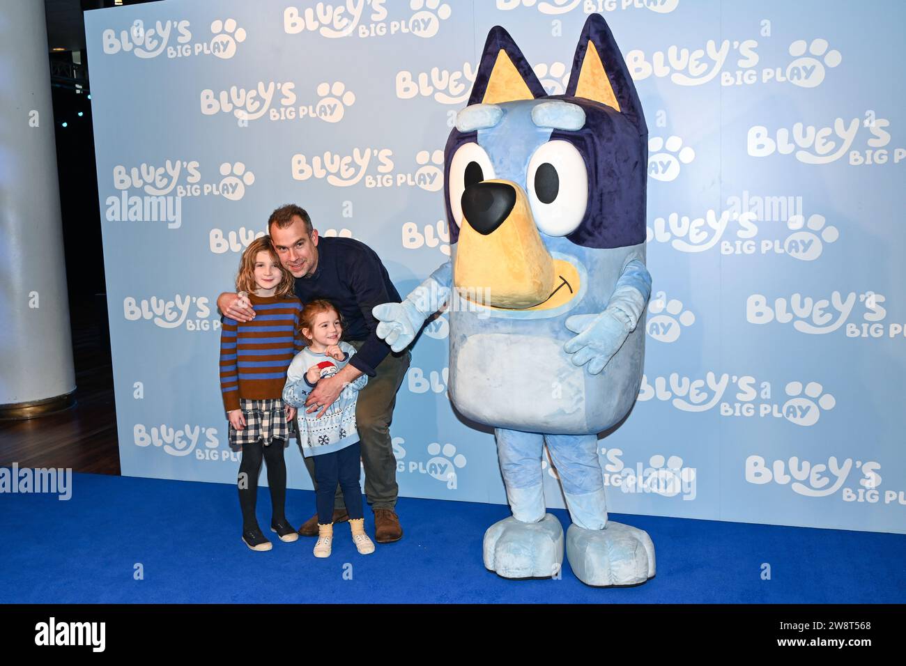 London, UK. 21st Dec, 2023. Chris van Tulleken attends Gala Performance ...