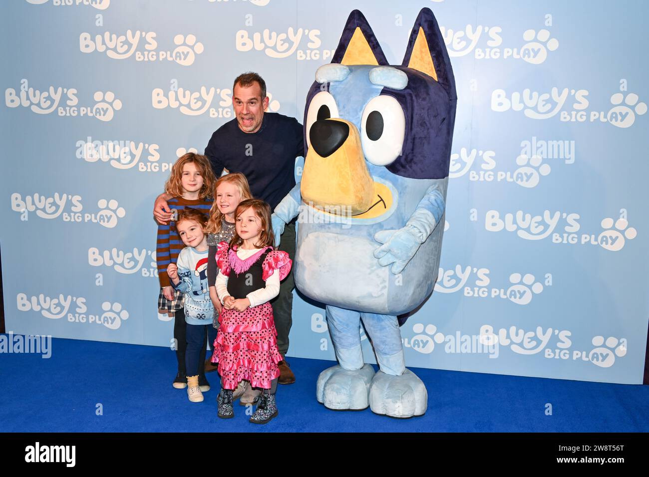 London, UK. 21st Dec, 2023. Chris van Tulleken attends Gala Performance ...