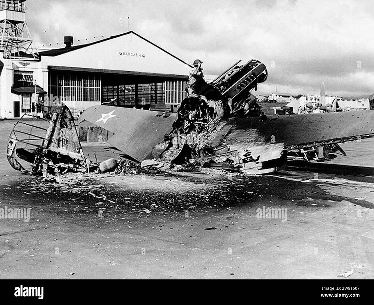 Wrecked P-40 at Wheeler Army Airfield 1941 Stock Photo - Alamy
