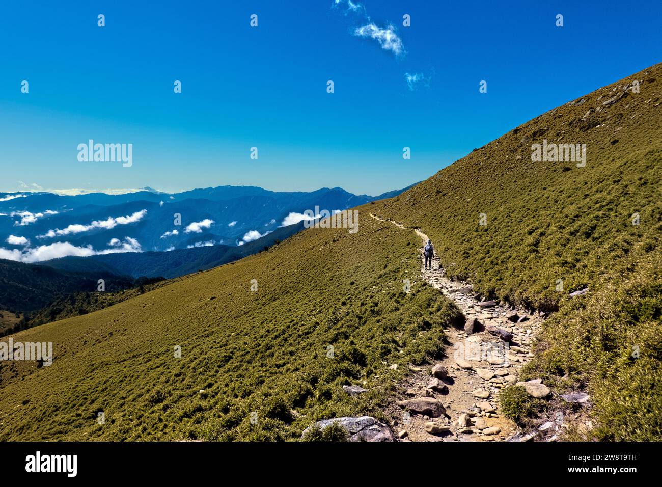 Jiaming lake trail hi-res stock photography and images - Alamy