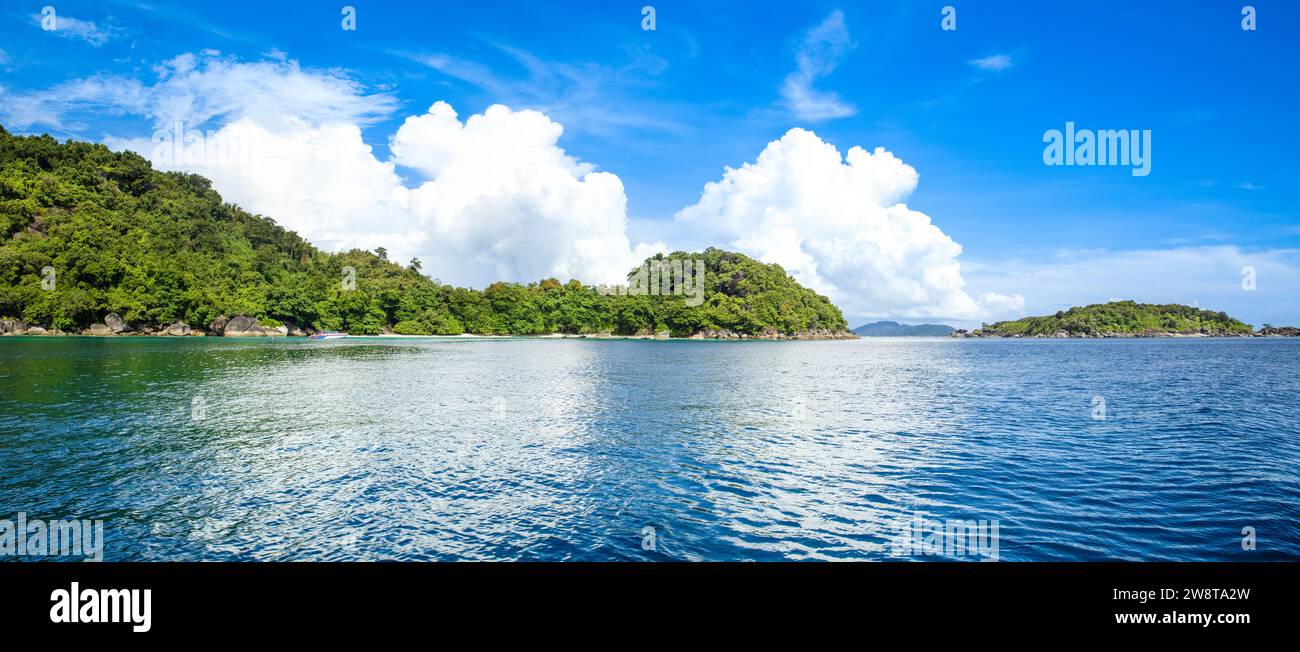 Beautiful panoramic tropical landscape of the Similan Islands in ...
