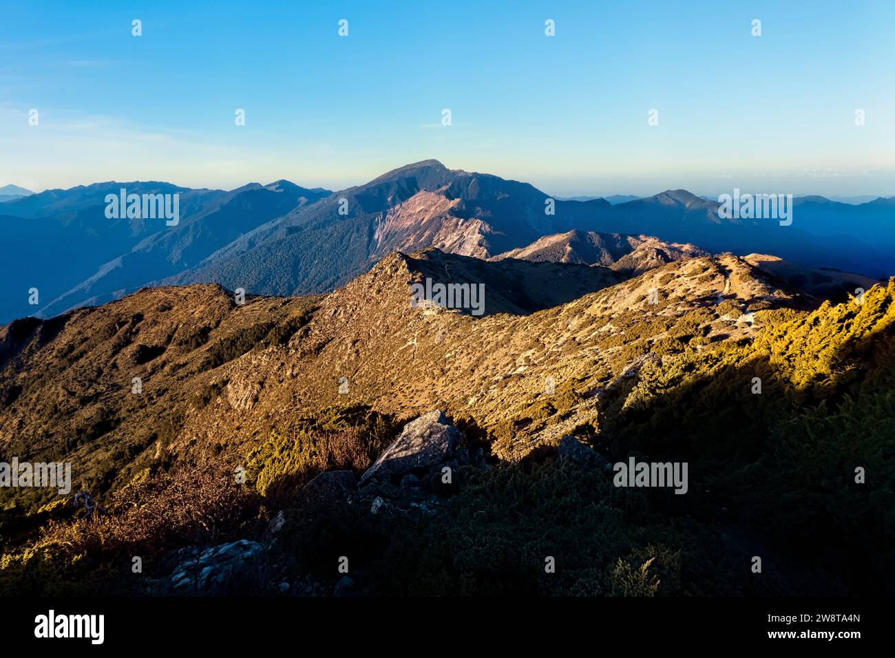 Trekking the Jiaming Lake Trail, Taitung, Taiwan Stock Photo - Alamy