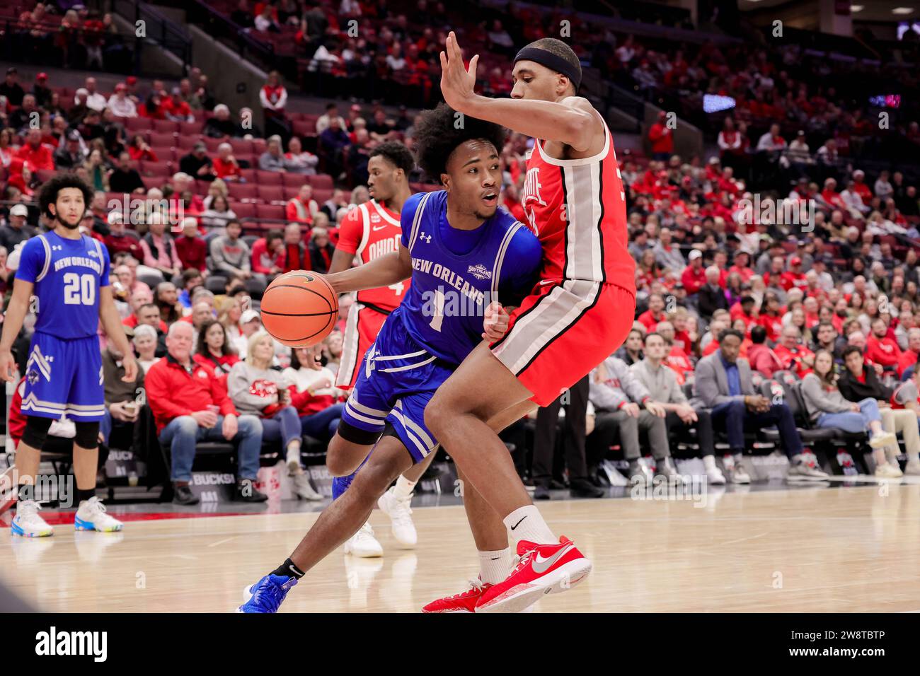 Columbus, Ohio, USA. 21st Dec, 2023. New Orleans Privateers guard ...