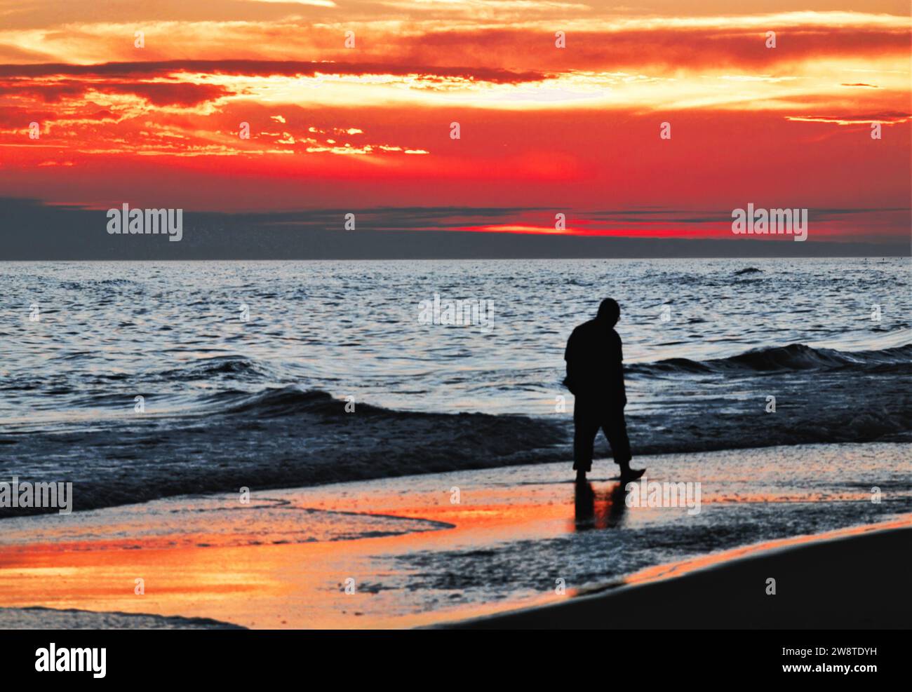 Walker beach hi-res stock photography and images - Alamy