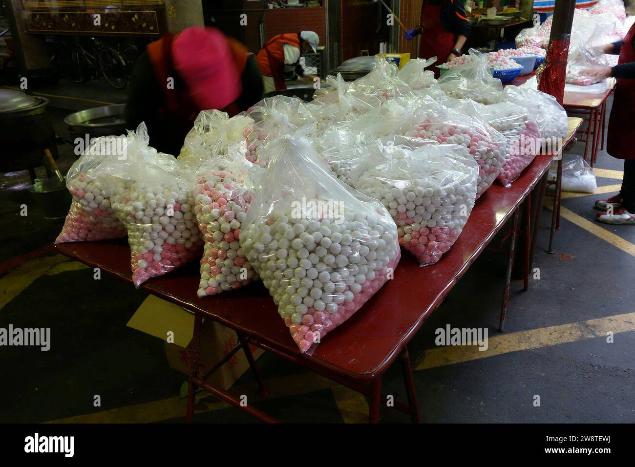 Glutinous rice sticky sweet hi-res stock photography and images - Alamy