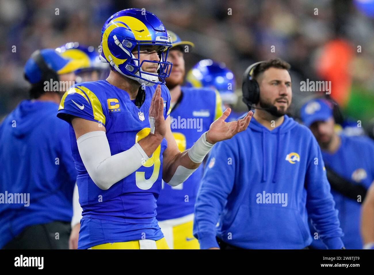Los Angeles Rams quarterback Matthew Stafford (9) applauds from the ...