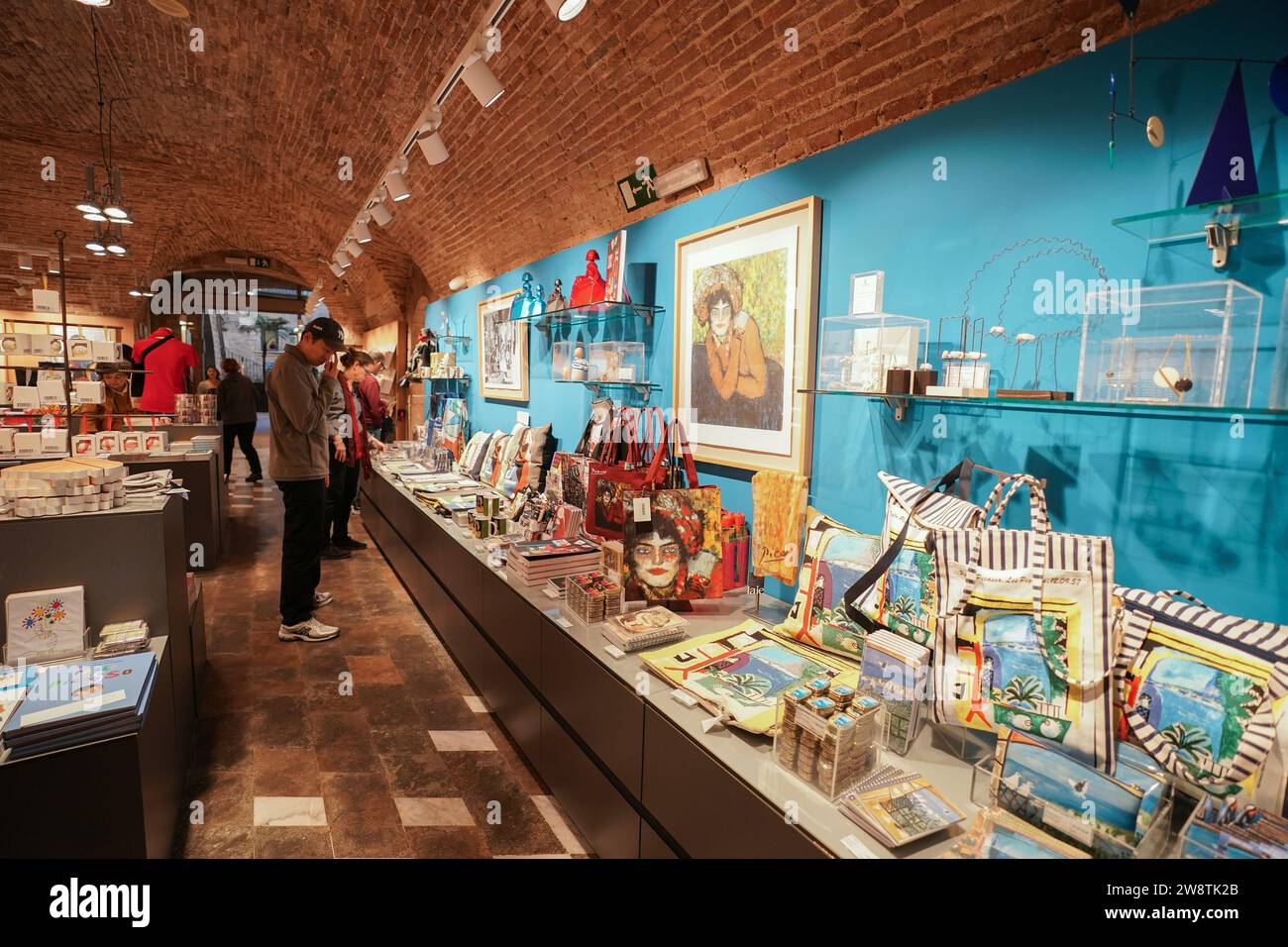 Pablo Picasso Museum Shop in Barcelona, Spain Stock Photo - Alamy