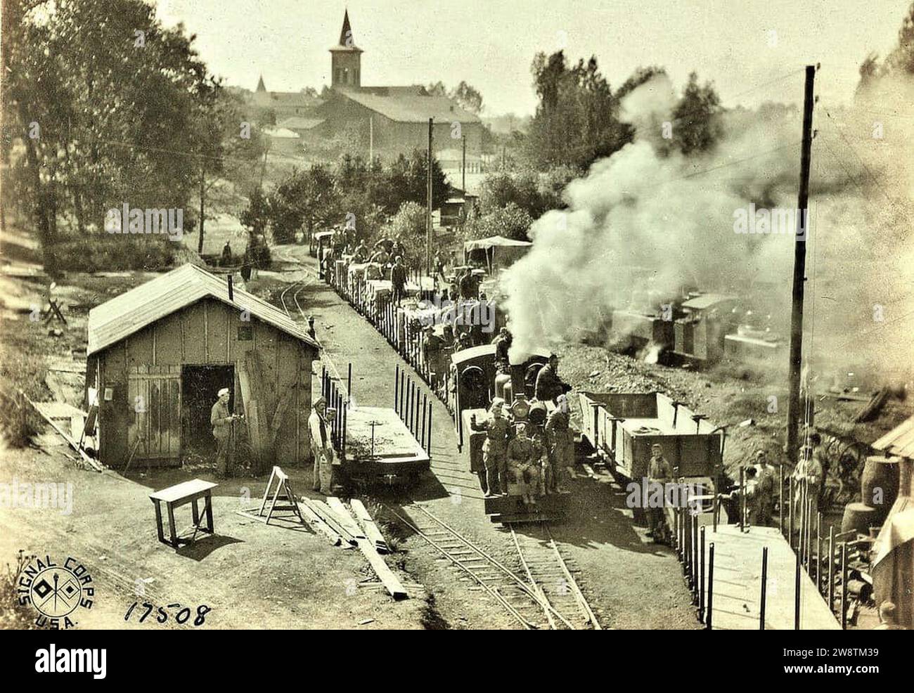 Yard of a narrow gauge railway at Ménil-la-Tour (Signal Corps U.S.A. No ...