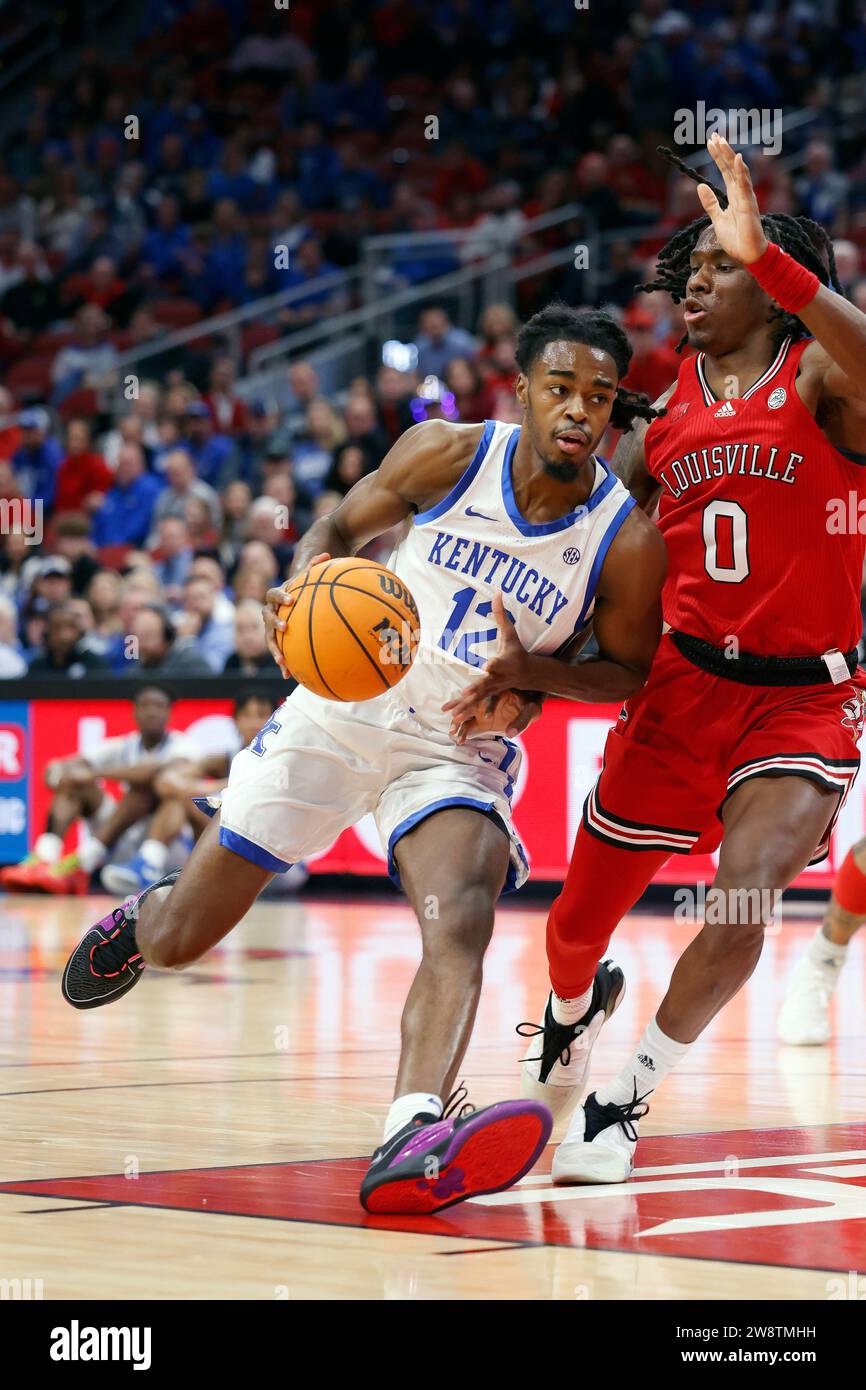 LOUISVILLE, KY - DECEMBER 21: Kentucky Wildcats guard Antonio Reeves ...